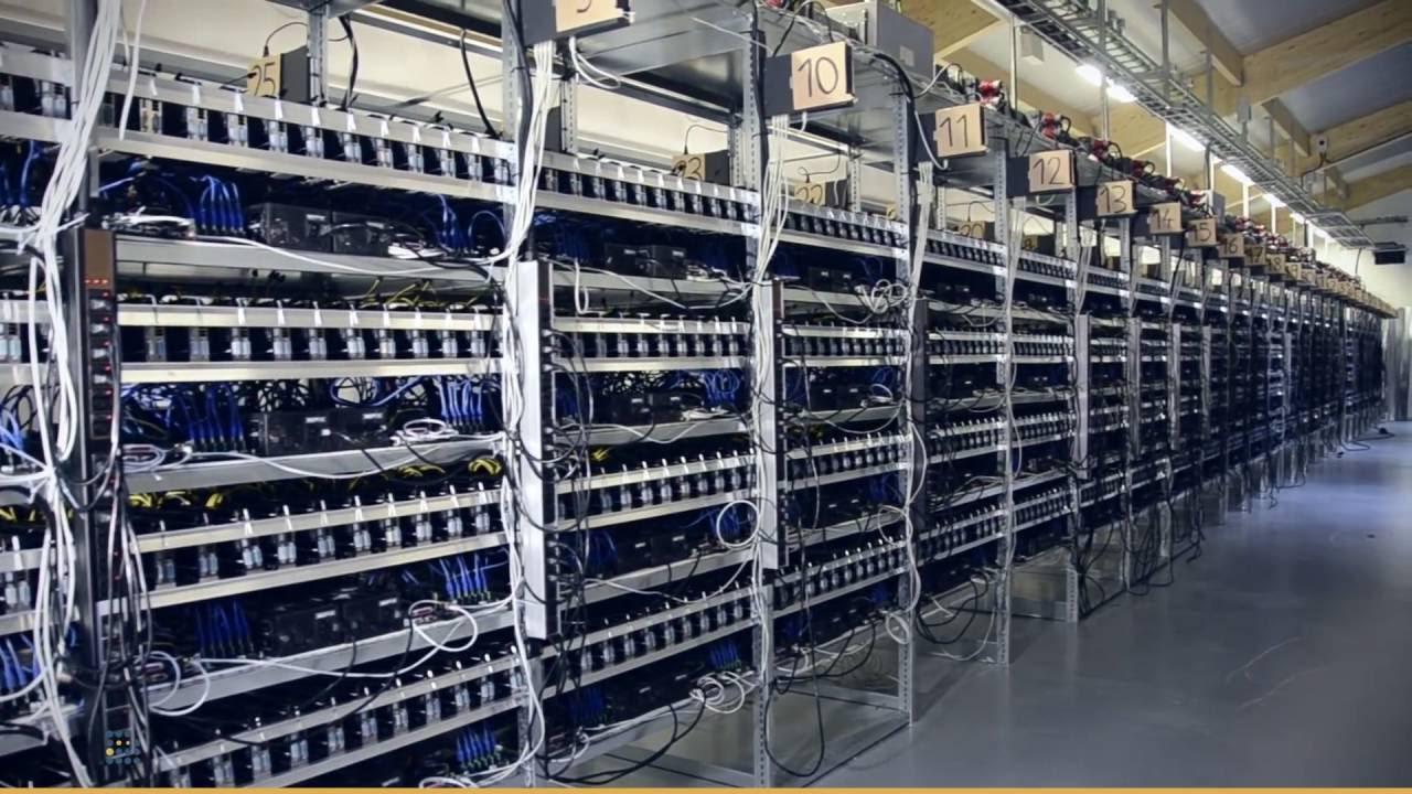 Máy đào Coin là gì? Nên đầu dàn tư máy đào bitcoin nào?
