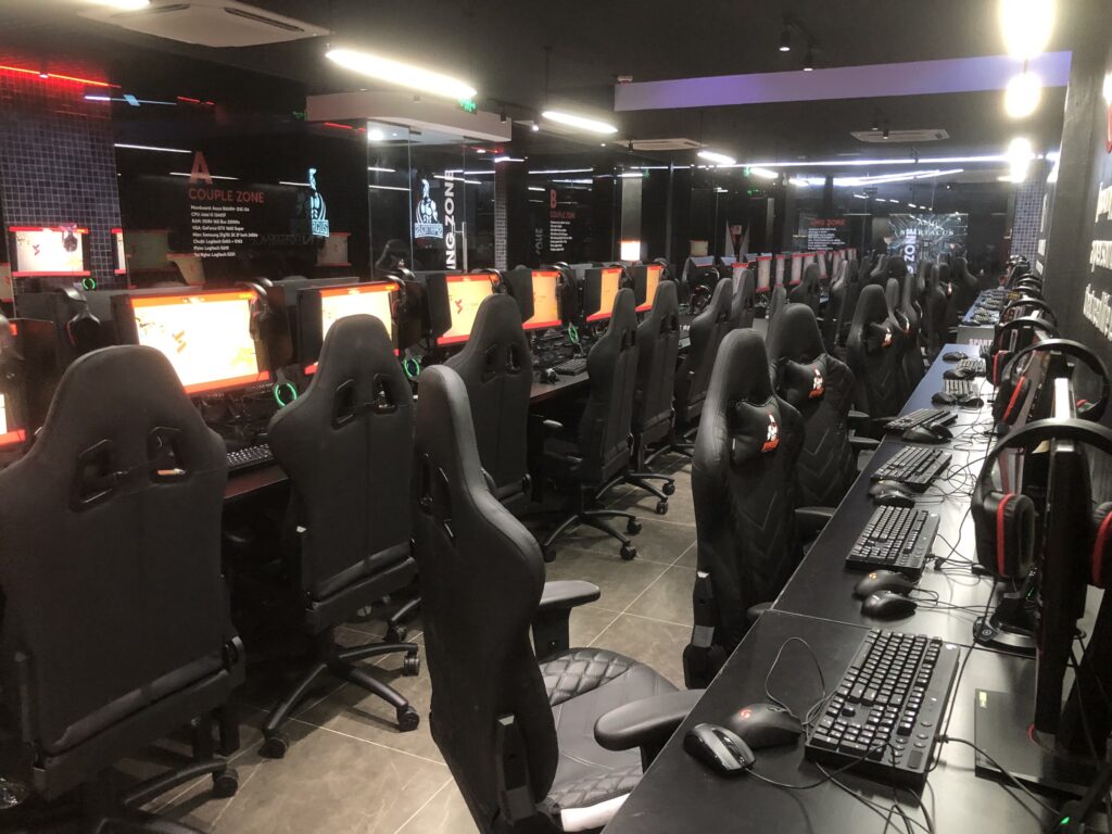 Spartacus Gaming Khâm Thiên - Bảng Giá, Cấu Hình chi tiết.
